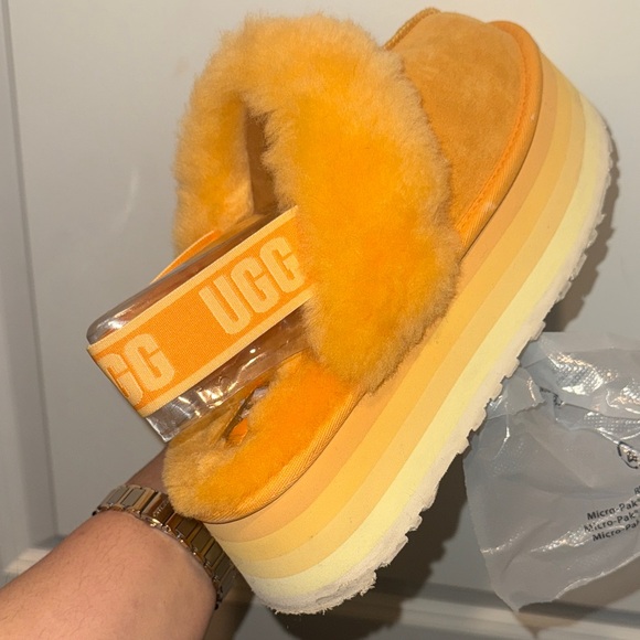 UGG | Shoes | Ugg Vibrant Orange Fluffy Sandals 41 Leather Platform ...